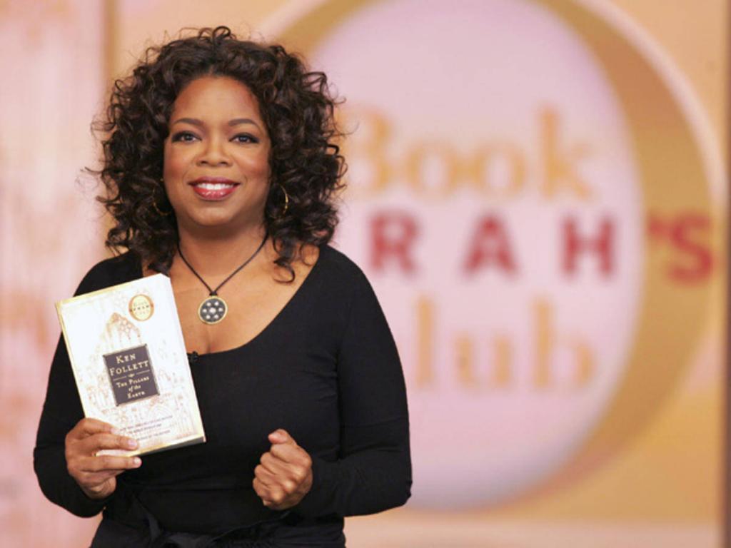 Top 5 Hollywood Celebrities Who Love Reading Books - SeeKen
